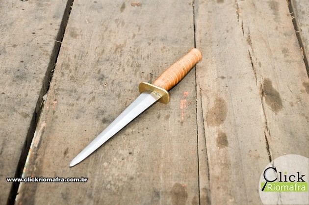 Casal de artesãos recria armas usadas durante a Idade Média « Guia Riomafra Casal de artesãos recria armas usadas durante a Idade Média « Guia Riomafra